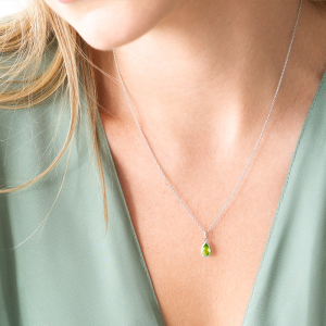 August Birthstone | History & Meaning of Peridot, Spinel, Sardonyx