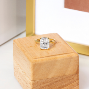 Best Diamond Alternatives for Engagement Rings | Ethical Options