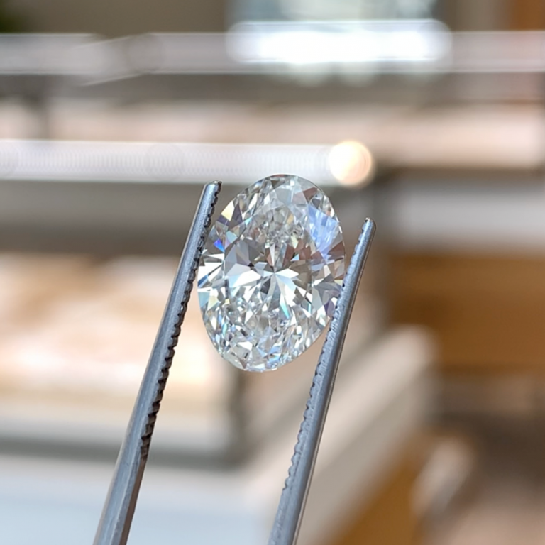 Cubic Zirconia vs. Diamond: What’s the Difference?