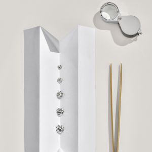 How to Tell if a Diamond is Real | 12 Diamond Tests