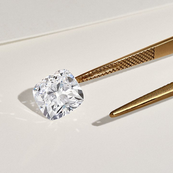 Diamond Clarity Guide | Clarity Chart, Scale, & Best Grades