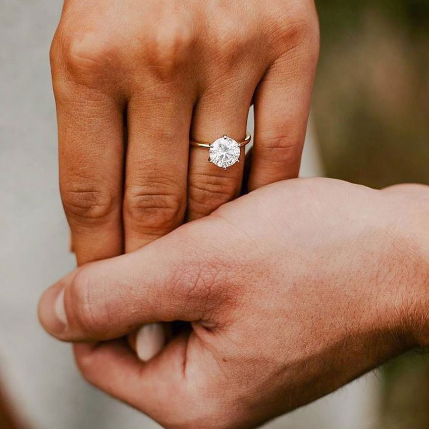 18K White Gold Six-Prong Petite Comfort Fit Ring with Petite Shared ...